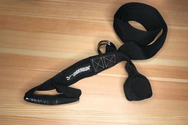 Pull-Up Alternatives With Resistance Bands (7 replacements)