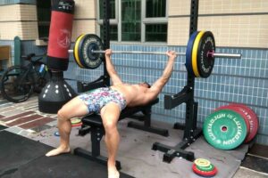 Why Your Chest Isn't Growing (9 common reasons + solutions)